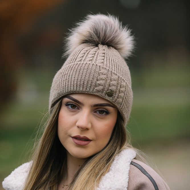 Топ модели на шапки, бански и шалове. Хит цени! Начало - Budoar ...